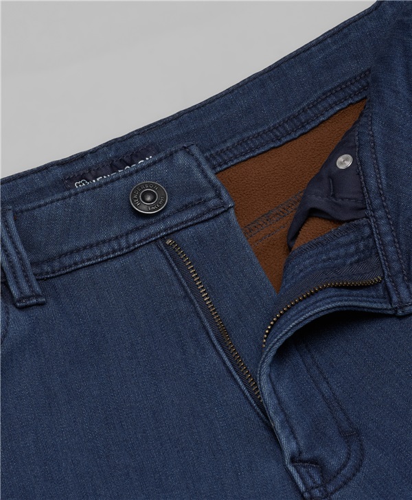 Утепленные джинсы с потертостями, полуприлегающий силуэт в синем цвете ...