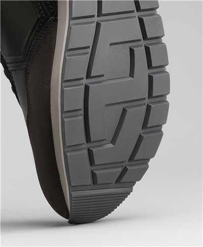 Кроссовки из натуральной кожи в футбольной стилистике в чёрном цвете SS ...