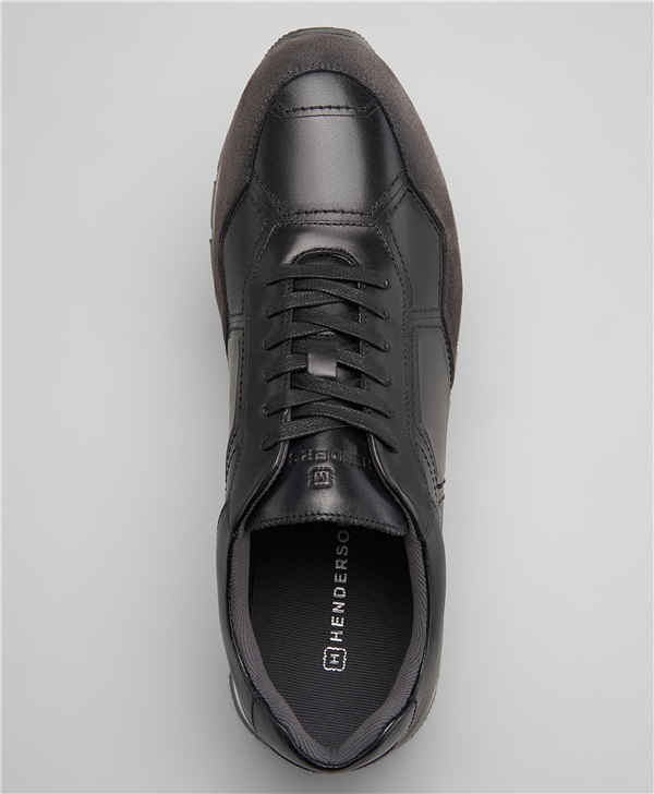 Кроссовки из натуральной кожи в футбольной стилистике в чёрном цвете SS ...